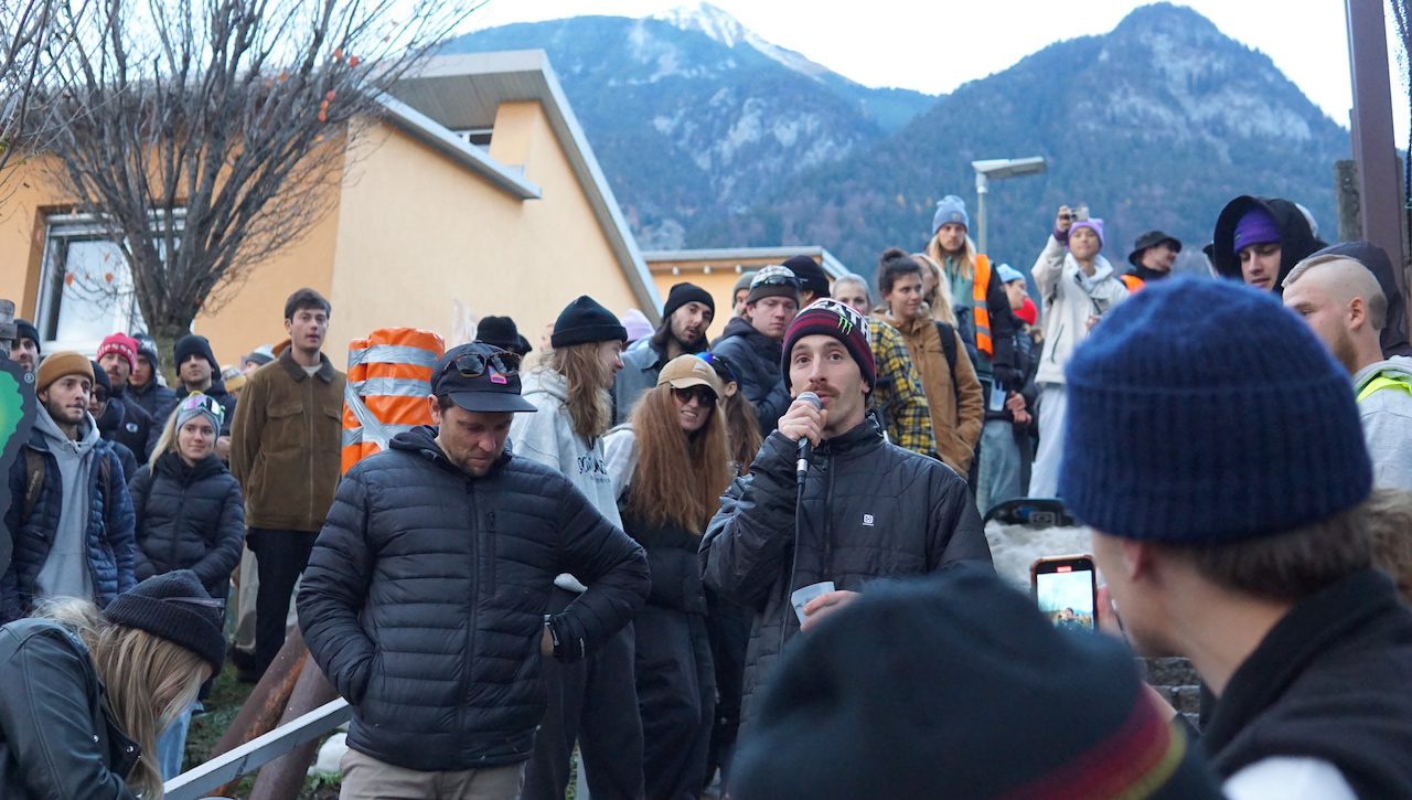 z Ethan Morgan announcing rider of the weekend awards - Boardsport SOURCE