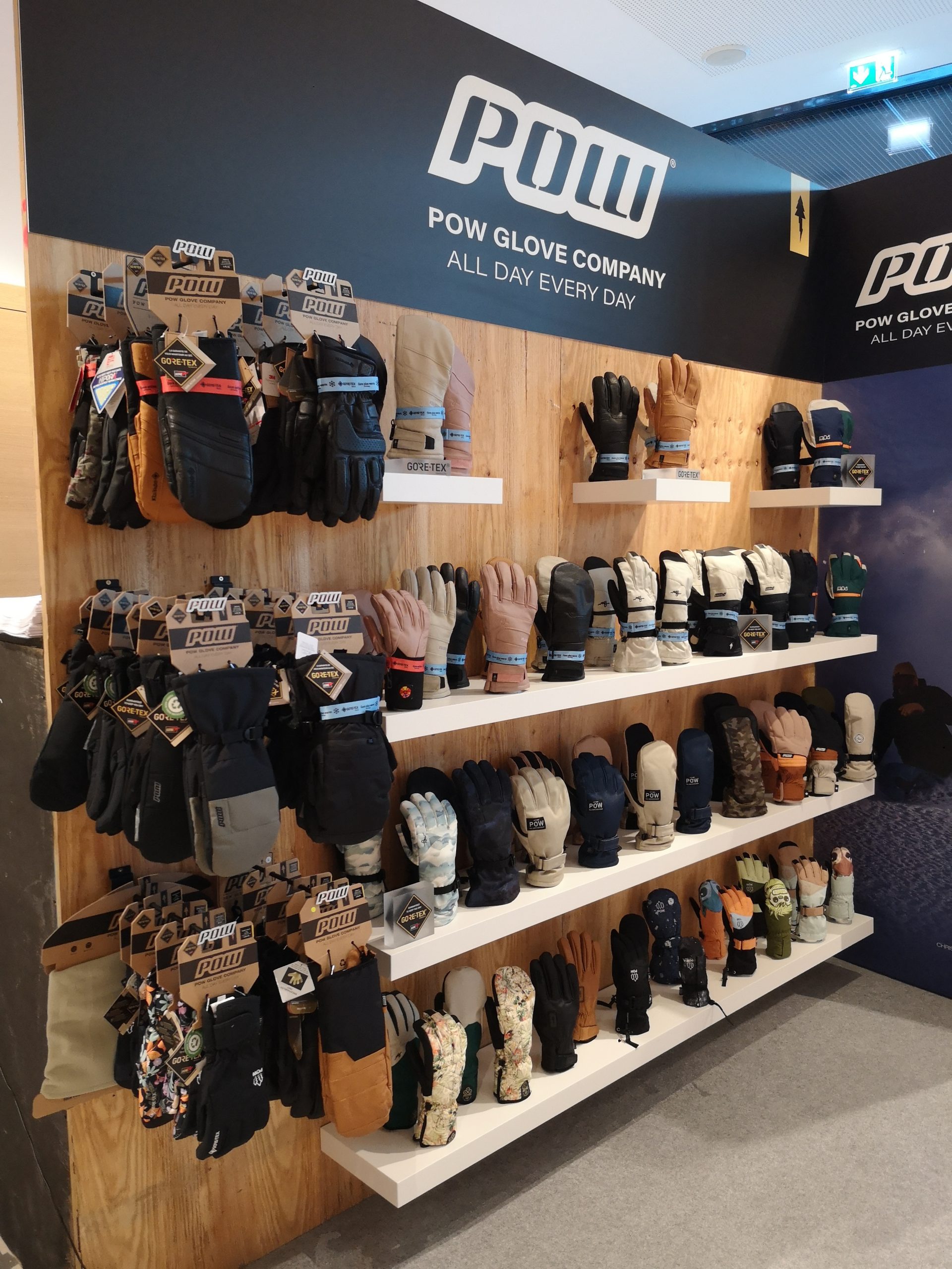 POW exhibition dinner. - Boardsport SOURCE