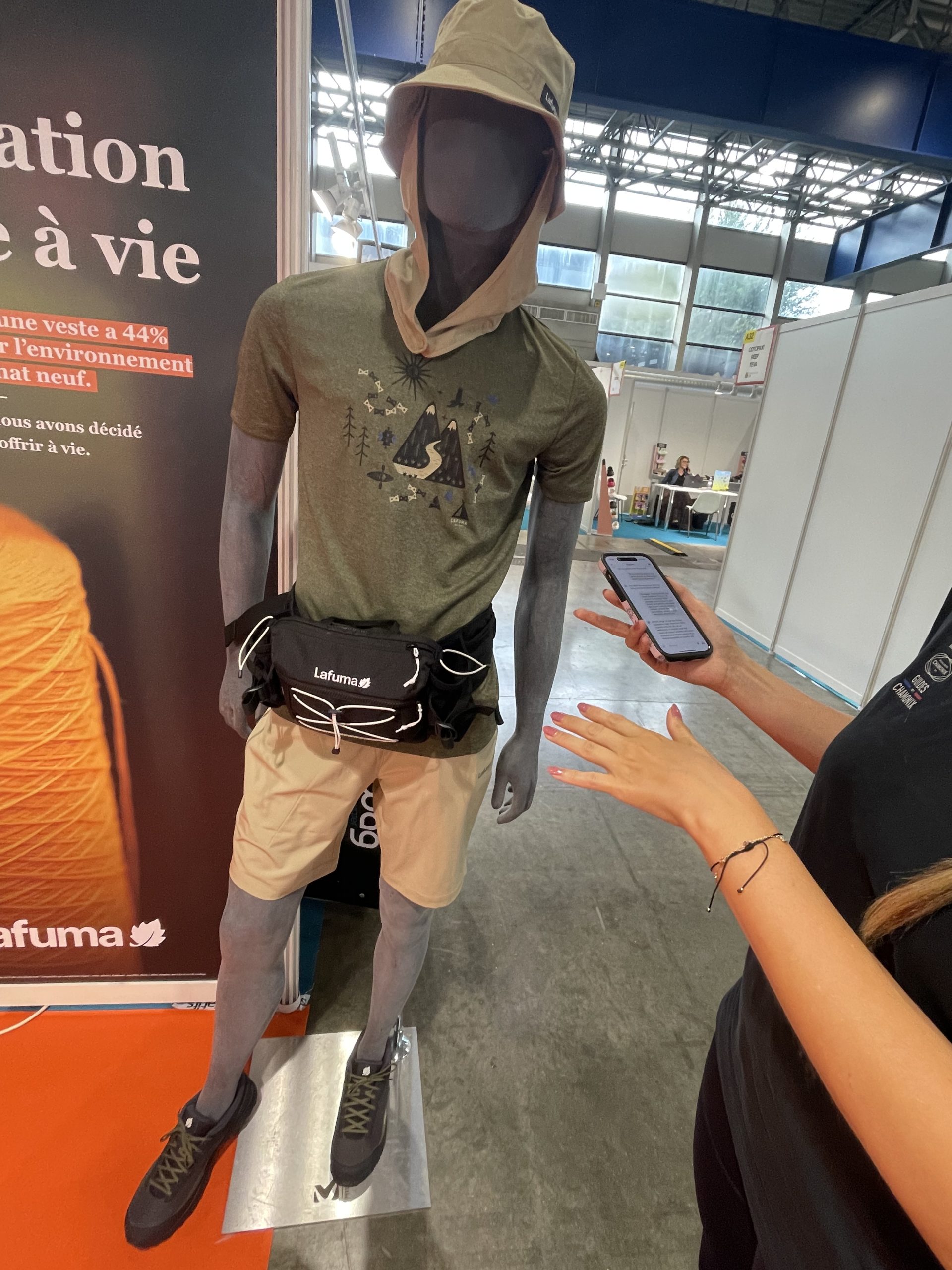 Lafuma's versatile Active belt can carry lots of accessories ...