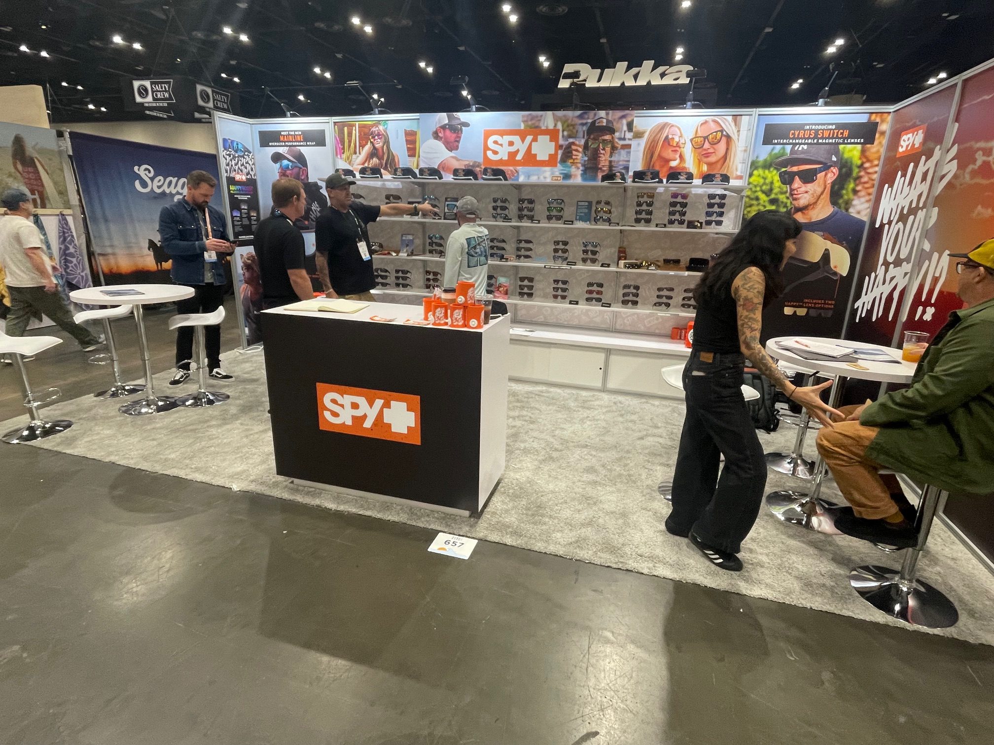 Spy booth - Boardsport SOURCE