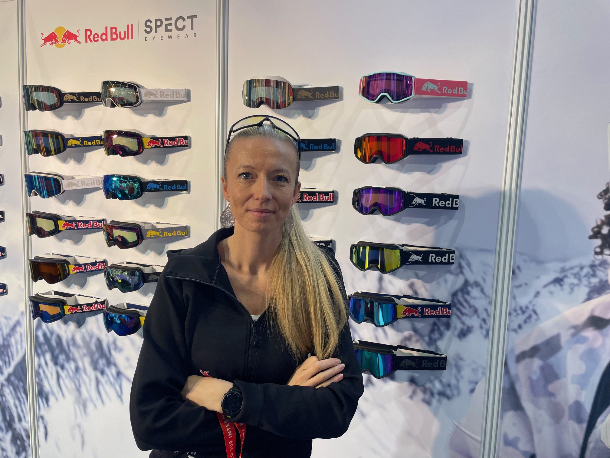 Red Bull Spects Michaela Nitzsche - Boardsport SOURCE