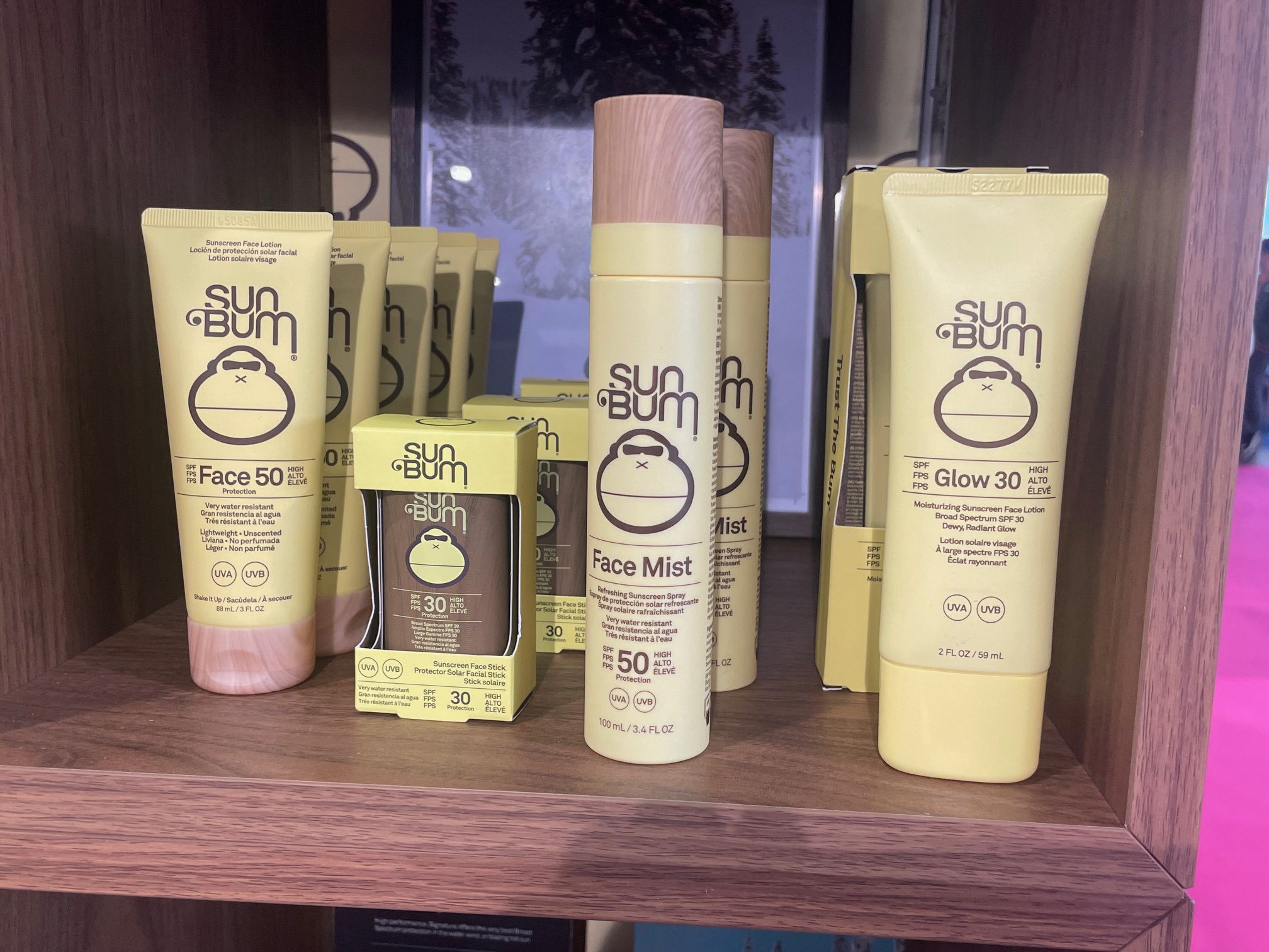 Sunbum display - Boardsport SOURCE